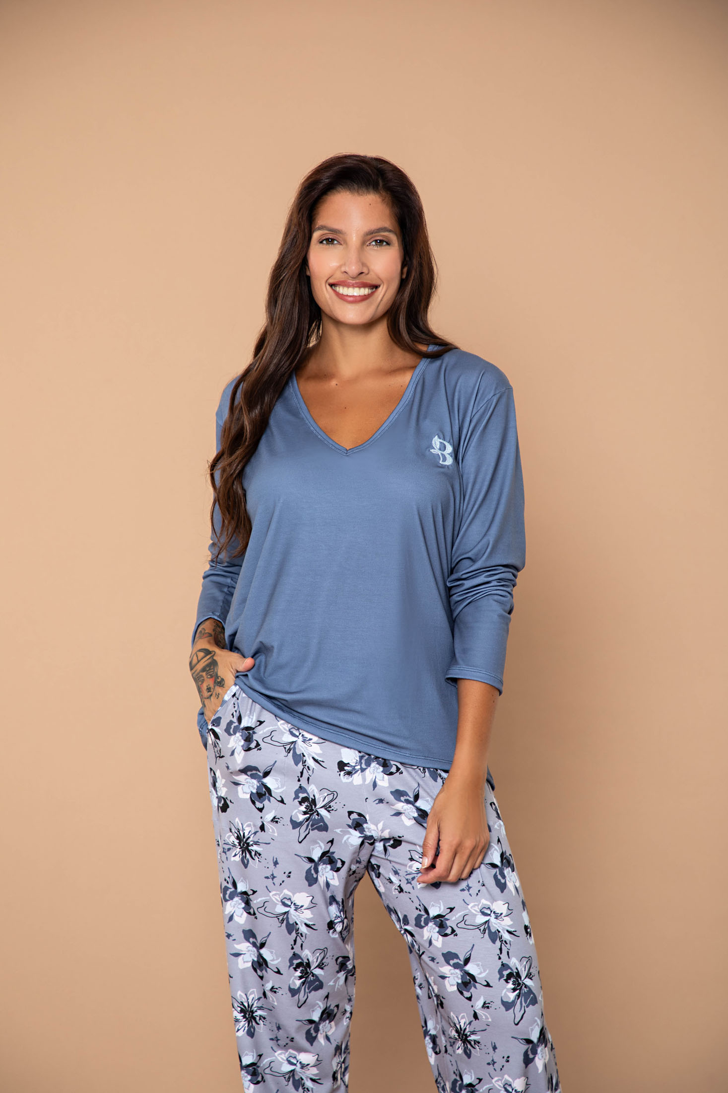 Mayorista de Pijama casaca lisa pantalon estampado Amalia T2/7 - BIANCA ...